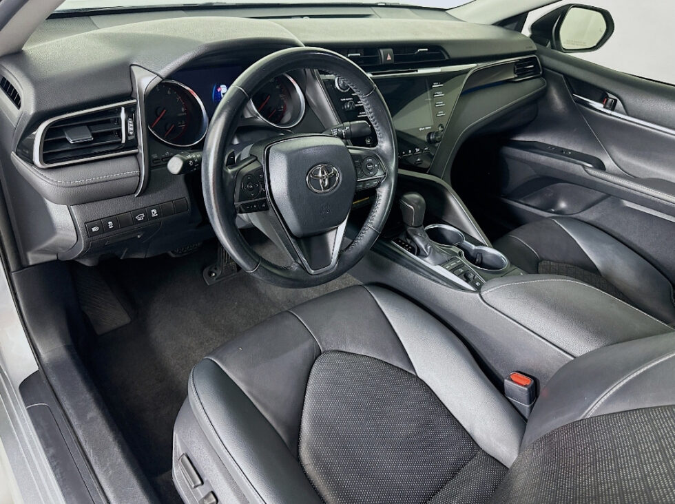 The Advantages of a 360Booth® Vehicle Photo Studio over Traditional ...